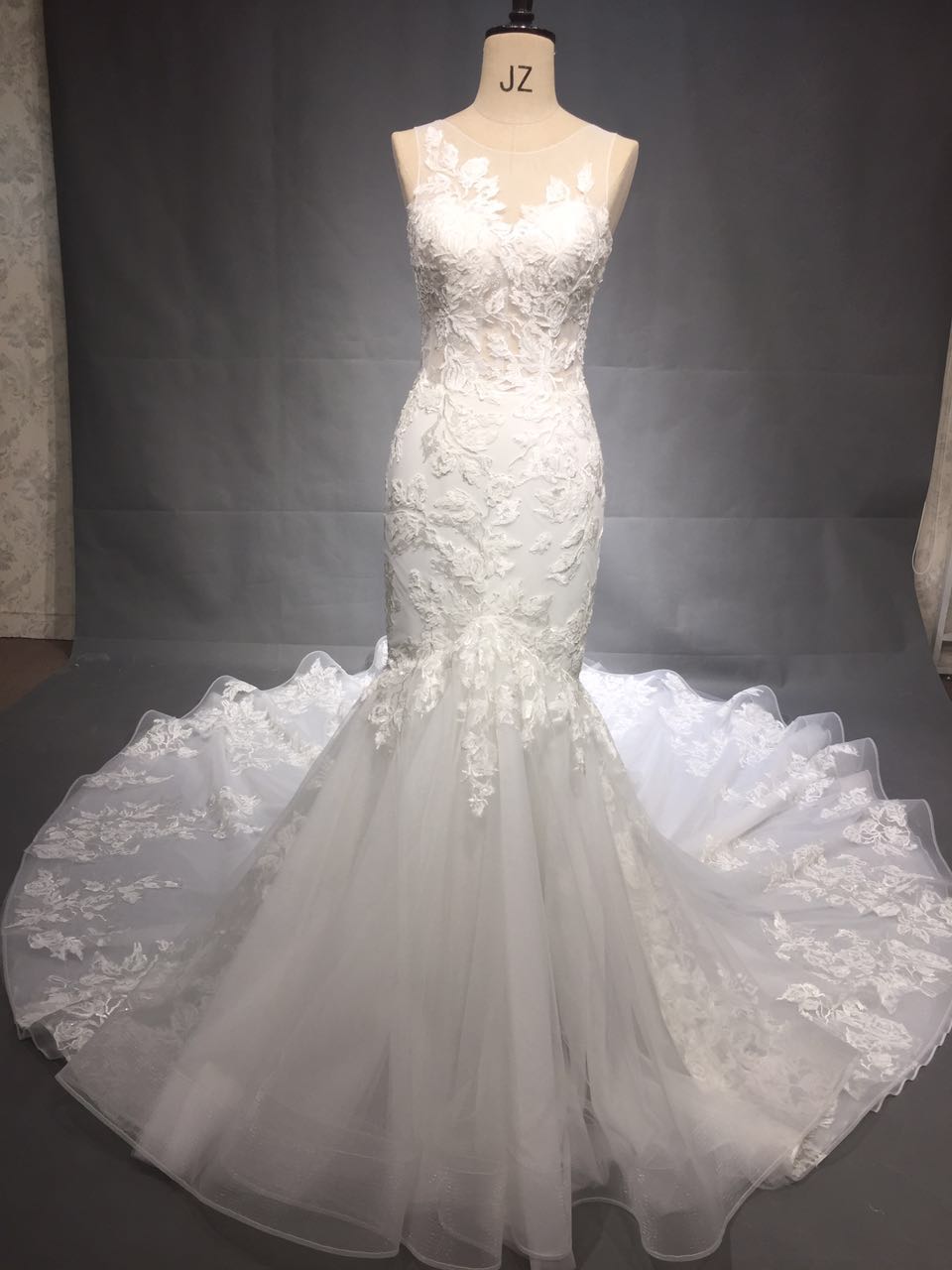 D449 Sleeveless Full Lace Wedding Dress With Long Train,long Lace ...